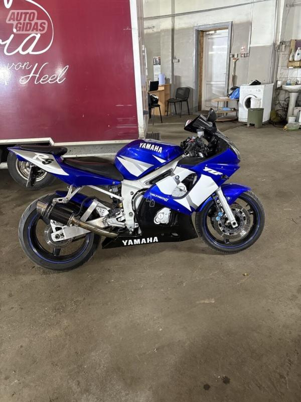 Zils Yamaha R6 2001 Alīta, ar dzinēja tilpumu 0.00 L un nobraukumu 25 tūkst. km par 2550 €, foto 1 vietnē AUTOMOTO.COM.LV