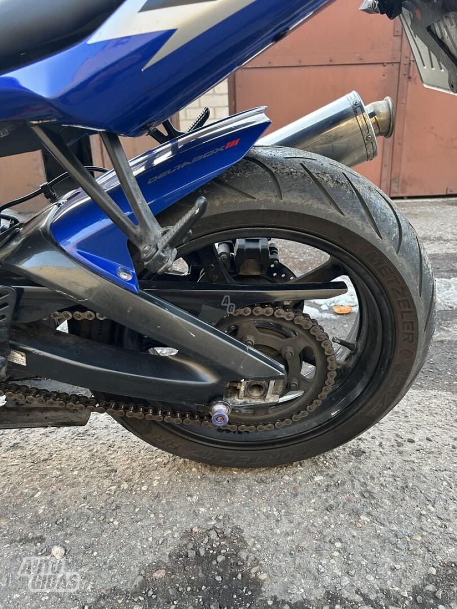 Blue Yamaha R6 2003 in Siauliai, with an engine capacity of 0.60 L and mileage of 32 thousand km for 3200 €, photo 5 on AUTOMOTO.COM.LV