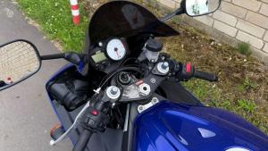 Blue Yamaha R6 2003 in Klaipeda, with an engine capacity of 0.60 L and mileage of 28 thousand km for 3500 €, photo 4 on AUTOMOTO.COM.LV