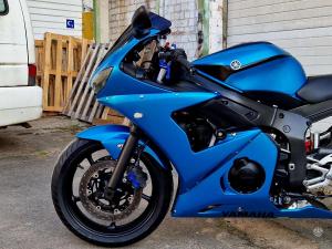 Blue Yamaha R6 2003 in Vilnius, with an engine capacity of 0.60 L and mileage of 33 thousand km for 3650 €, photo 9 on AUTOMOTO.COM.LV