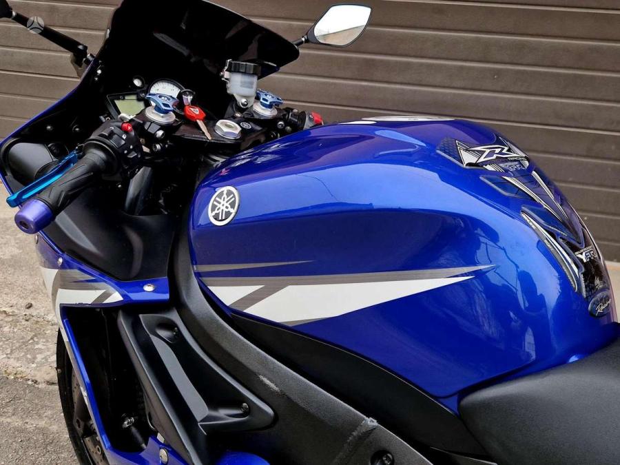 Синий Ямаха R6 2003 в Вильнюс, объемом двигателя 0.60 л и пробегом 40 тыс. км за 3650 €, фото 10 на AUTOMOTO.COM.LV