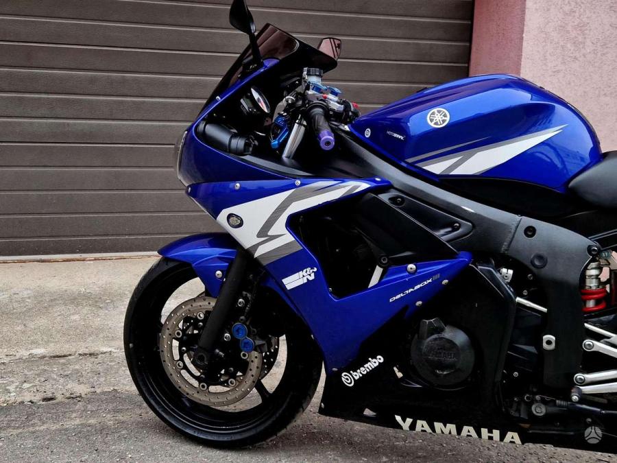 Синий Ямаха R6 2003 в Вильнюс, объемом двигателя 0.60 л и пробегом 40 тыс. км за 3650 €, фото 14 на AUTOMOTO.COM.LV