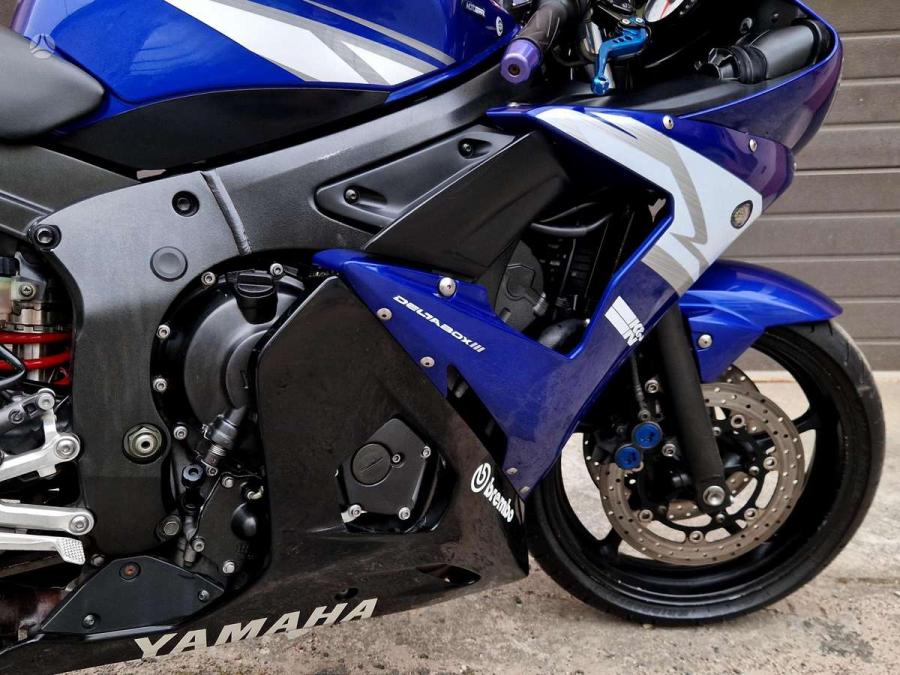 Синий Ямаха R6 2003 в Вильнюс, объемом двигателя 0.60 л и пробегом 40 тыс. км за 3650 €, фото 15 на AUTOMOTO.COM.LV