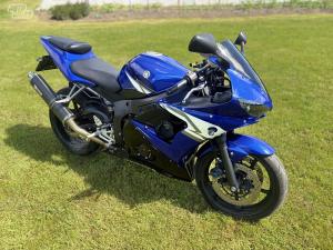 Синий Ямаха R6 2004 в Плунге, объемом двигателя 0.60 л и пробегом 34 тыс. км за 3200 €, фото  на AUTOMOTO.COM.LV