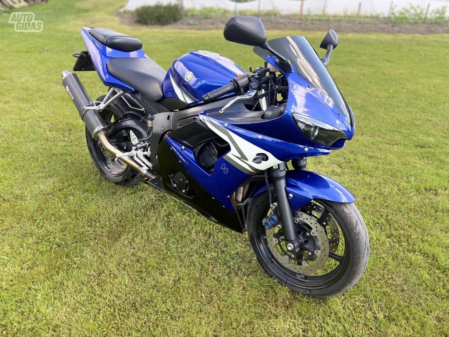 Синий Ямаха R6 2004 в Плунге, объемом двигателя 0.60 л и пробегом 34 тыс. км за 3200 €, фото 7 на AUTOMOTO.COM.LV