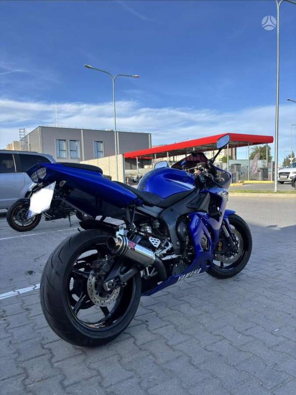 Blue Yamaha R6 2005 in Kretinga, with an engine capacity of 0.60 L and mileage of 36 thousand km for 3750 €, photo 4 on AUTOMOTO.COM.LV