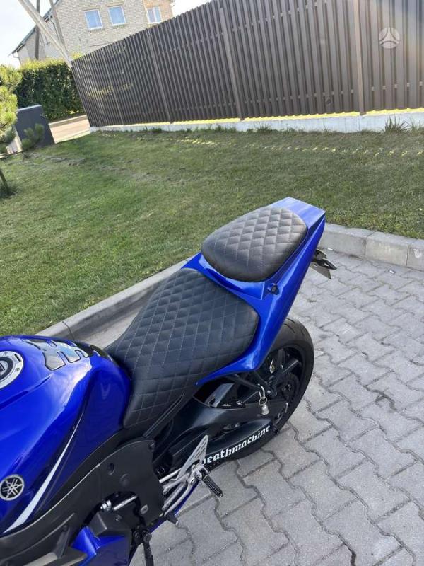 Blue Yamaha R6 2005 in Kretinga, with an engine capacity of 0.60 L and mileage of 36 thousand km for 3750 €, photo 6 on AUTOMOTO.COM.LV