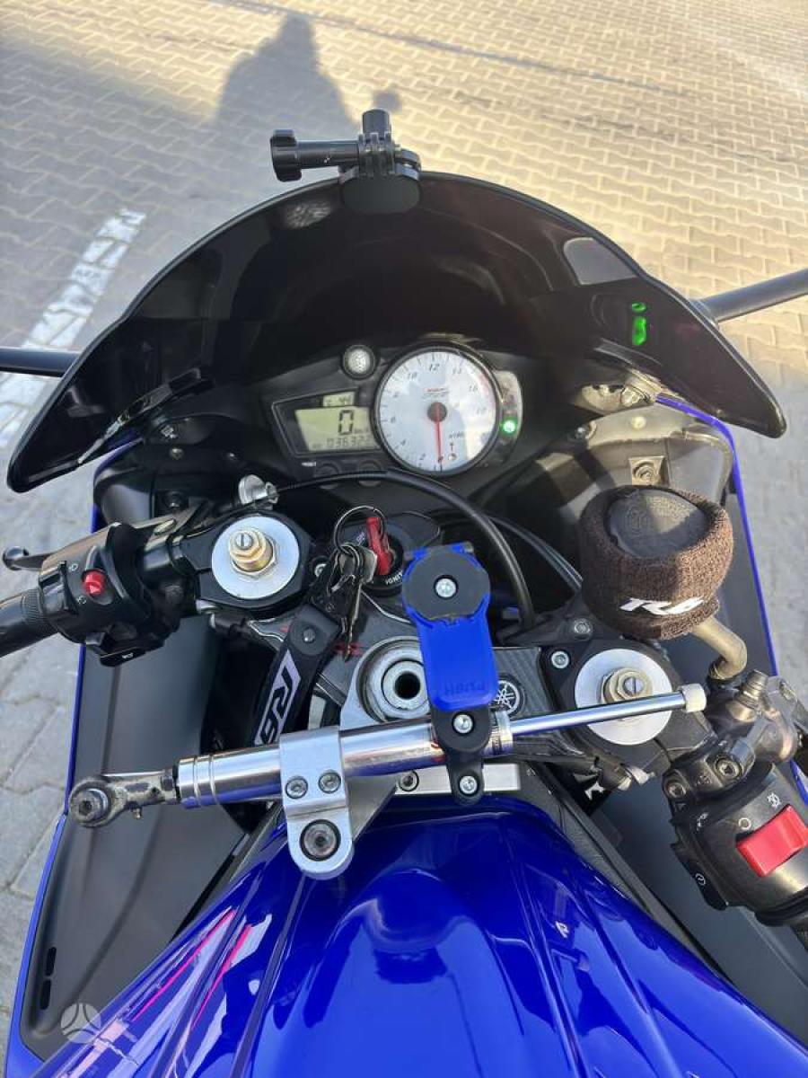 Blue Yamaha R6 2005 in Kretinga, with an engine capacity of 0.60 L and mileage of 36 thousand km for 3750 €, photo 8 on AUTOMOTO.COM.LV
