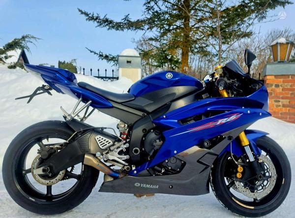 Zils Yamaha R6 2006 Pasvalys, ar dzinēja tilpumu 0.60 L un nobraukumu 33 tūkst. km par 5350 €, foto 1 vietnē AUTOMOTO.COM.LV