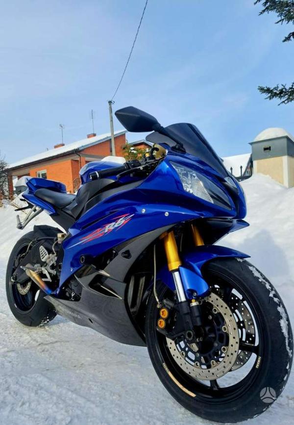 Zils Yamaha R6 2006 Pasvalys, ar dzinēja tilpumu 0.60 L un nobraukumu 33 tūkst. km par 5350 €, foto 3 vietnē AUTOMOTO.COM.LV