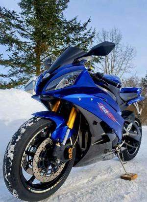 Zils Yamaha R6 2006 Pasvalys, ar dzinēja tilpumu 0.60 L un nobraukumu 33 tūkst. km par 5350 €, foto 5 vietnē AUTOMOTO.COM.LV