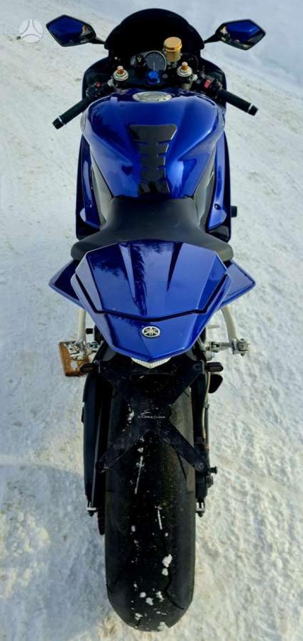 Zils Yamaha R6 2006 Pasvalys, ar dzinēja tilpumu 0.60 L un nobraukumu 33 tūkst. km par 5350 €, foto 7 vietnē AUTOMOTO.COM.LV