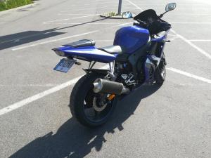 Blue Yamaha R6 2006 in Vilnius, with an engine capacity of 0.60 L and mileage of 32 thousand km for 2850 €, photo 5 on AUTOMOTO.COM.LV