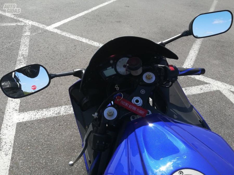 Blue Yamaha R6 2006 in Vilnius, with an engine capacity of 0.60 L and mileage of 32 thousand km for 2850 €, photo 7 on AUTOMOTO.COM.LV