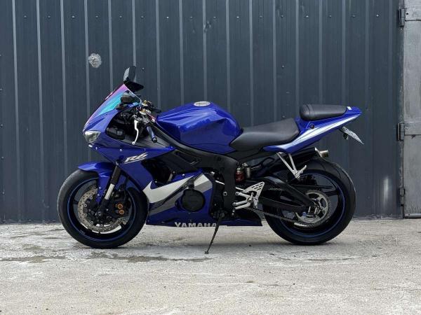 Blue Yamaha R6 2006 in Klaipeda, with an engine capacity of 0.60 L and mileage of 32 thousand km for 3400 €, photo 4 on AUTOMOTO.COM.LV