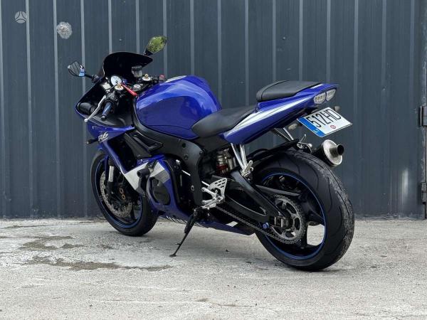 Blue Yamaha R6 2006 in Klaipeda, with an engine capacity of 0.60 L and mileage of 32 thousand km for 3400 €, photo 5 on AUTOMOTO.COM.LV