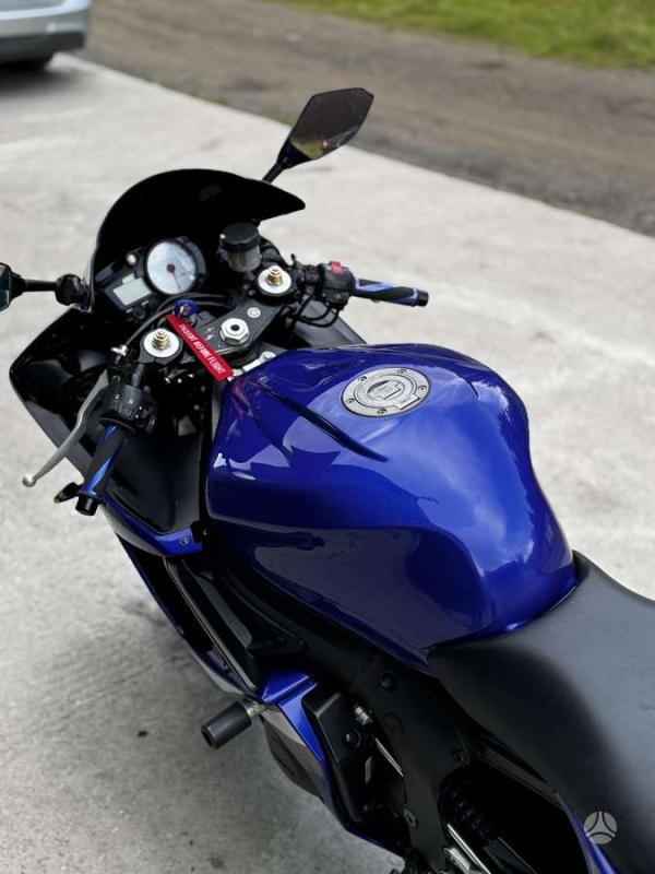 Blue Yamaha R6 2006 in Klaipeda, with an engine capacity of 0.60 L and mileage of 32 thousand km for 3400 €, photo 8 on AUTOMOTO.COM.LV