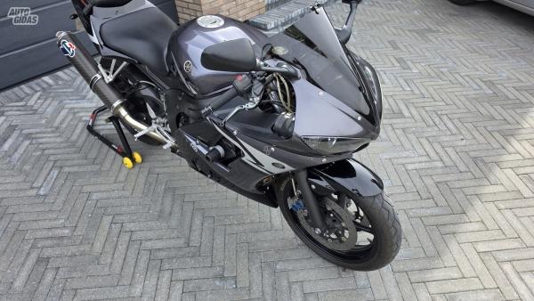 Grey Yamaha R6 2003 in Kaunas, with an engine capacity of 0.00 L and mileage of 31 thousand km for 3200 €, photo 6 on AUTOMOTO.COM.LV