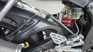 Grey Yamaha R6 2003 in Kaunas, with an engine capacity of 0.00 L and mileage of 31 thousand km for 3200 €, photo 12 on AUTOMOTO.COM.LV