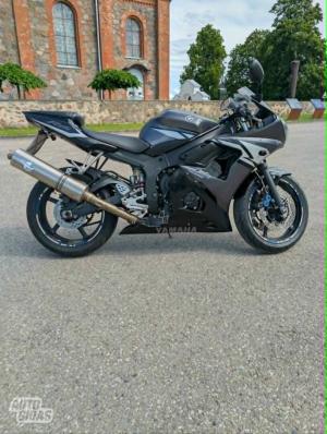 Grey Yamaha R6 2004 in Kaunas, with an engine capacity of 0.60 L and mileage of 55 thousand km for 3100 €, photo 4 on AUTOMOTO.COM.LV