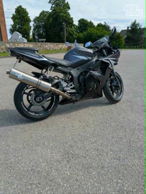 Grey Yamaha R6 2004 in Kaunas, with an engine capacity of 0.60 L and mileage of 55 thousand km for 3100 €, photo 5 on AUTOMOTO.COM.LV