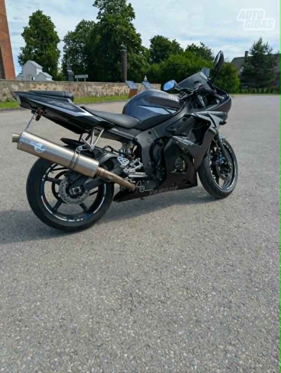 Grey Yamaha R6 2004 in Kaunas, with an engine capacity of 0.60 L and mileage of 55 thousand km for 3100 €, photo 5 on AUTOMOTO.COM.LV