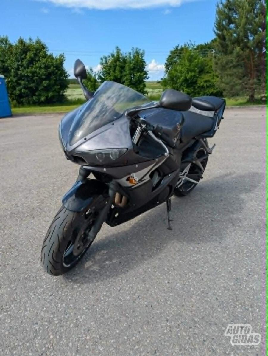 Grey Yamaha R6 2004 in Kaunas, with an engine capacity of 0.60 L and mileage of 55 thousand km for 3100 €, photo 8 on AUTOMOTO.COM.LV