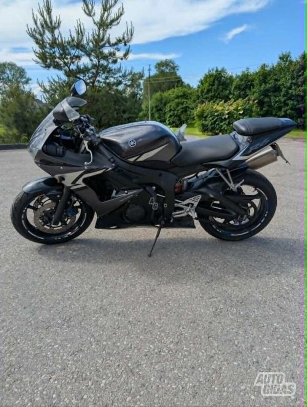 Grey Yamaha R6 2004 in Kaunas, with an engine capacity of 0.60 L and mileage of 55 thousand km for 3100 €, photo 8 on AUTOMOTO.COM.LV