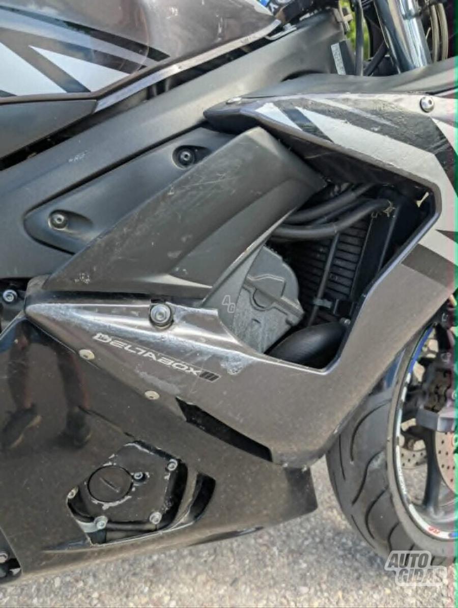 Grey Yamaha R6 2004 in Kaunas, with an engine capacity of 0.60 L and mileage of 55 thousand km for 3100 €, photo 14 on AUTOMOTO.COM.LV