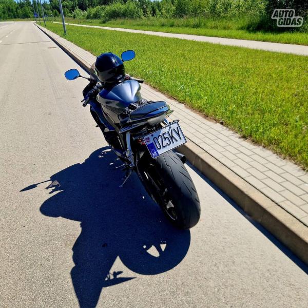 Grey Yamaha R6 2007 in Radviliskis, with an engine capacity of 0.60 L and mileage of 70 thousand km for 4200 €, photo 4 on AUTOMOTO.COM.LV