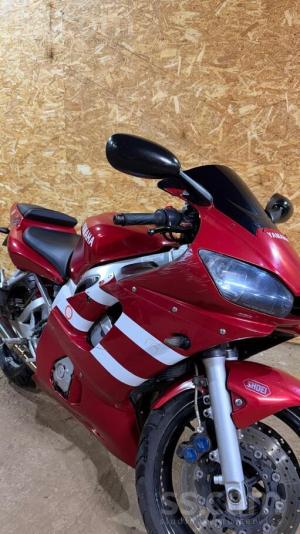 Yamaha R6 1999 Rīga, ar dzinēja tilpumu 0.60 L un nobraukumu 0 tūkst. km par 2400 €, foto  vietnē AUTOMOTO.COM.LV