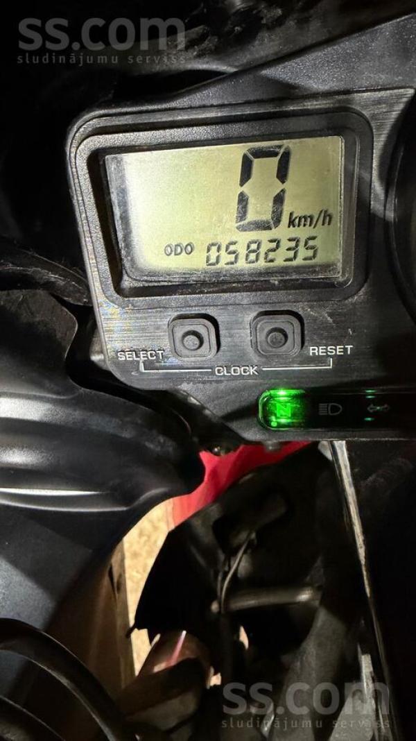 Yamaha R6 1999 Rīga, ar dzinēja tilpumu 0.60 L un nobraukumu 0 tūkst. km par 2400 €, foto 8 vietnē AUTOMOTO.COM.LV