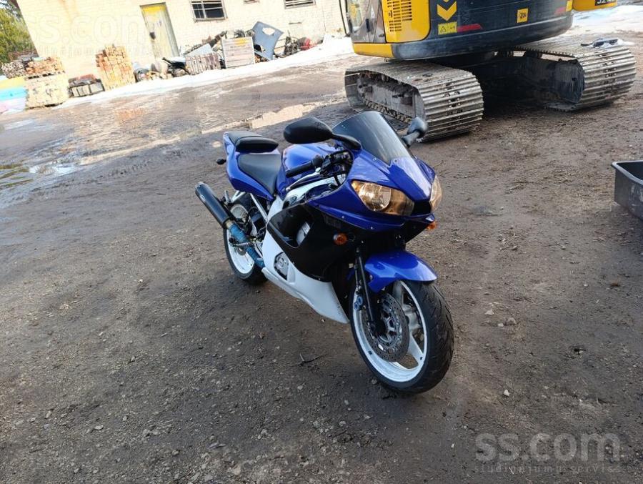 Ямаха R6 1999 в Резекне, объемом двигателя 0.60 л и пробегом 0 тыс. км за 1850 €, фото 1 на AUTOMOTO.COM.LV