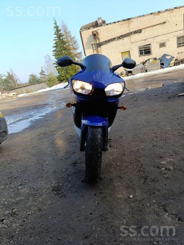 Yamaha R6 1999 in Rezekne, with an engine capacity of 0.60 L and mileage of 0 thousand km for 1850 €, photo 6 on AUTOMOTO.COM.LV