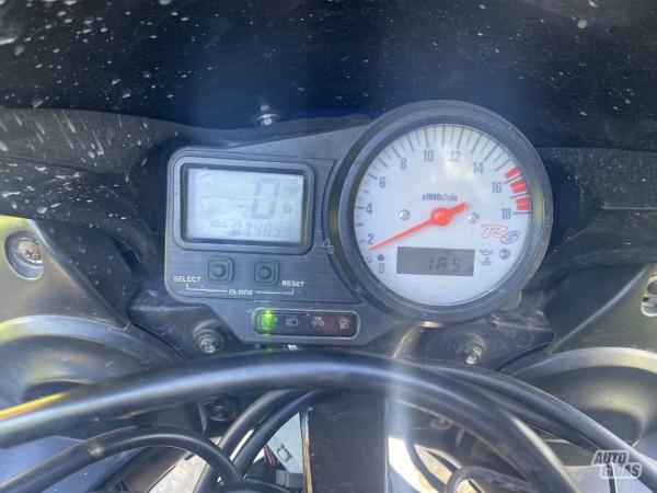 Yamaha R6 1999 Marijampole, ar dzinēja tilpumu 0.60 L un nobraukumu 0 tūkst. km par 2050 €, foto 6 vietnē AUTOMOTO.COM.LV
