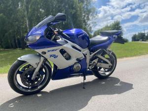 Yamaha R6 1999 Marijampole, ar dzinēja tilpumu 0.60 L un nobraukumu 35 tūkst. km par 1750 €, foto  vietnē AUTOMOTO.COM.LV