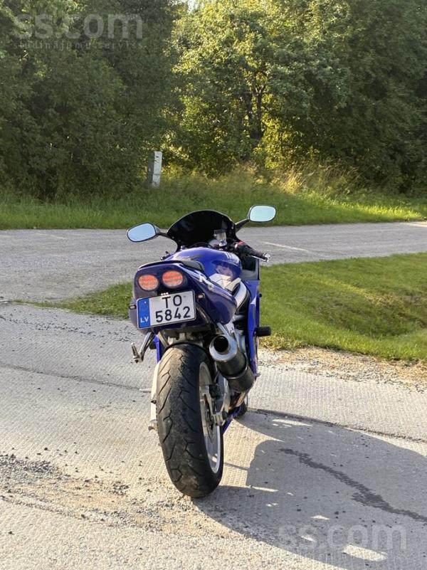 Ямаха R6 1999 в Кулдига, объемом двигателя 0.60 л и пробегом 0 тыс. км за 3000 €, фото 2 на AUTOMOTO.COM.LV