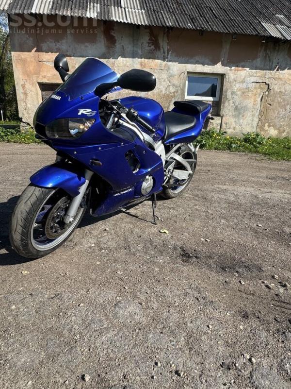 Yamaha R6 2000 in Bauska, with an engine capacity of 0.60 L and mileage of 0 thousand km for 2200 €, photo 2 on AUTOMOTO.COM.LV