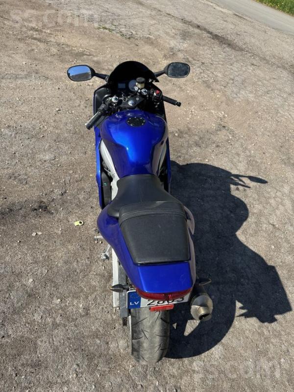 Yamaha R6 2000 in Bauska, with an engine capacity of 0.60 L and mileage of 0 thousand km for 2200 €, photo 5 on AUTOMOTO.COM.LV