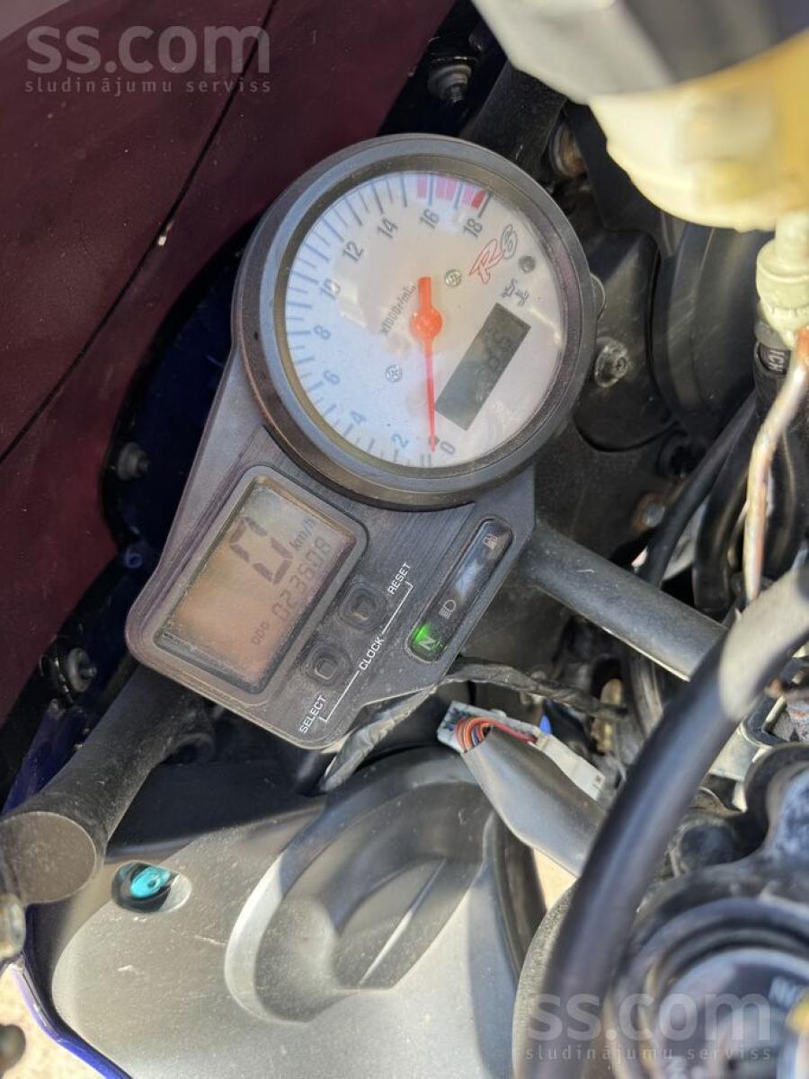 Yamaha R6 2000 in Bauska, with an engine capacity of 0.60 L and mileage of 0 thousand km for 2200 €, photo 10 on AUTOMOTO.COM.LV