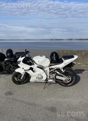 Yamaha R6 2000 in Jelgava, with an engine capacity of 0.60 L and mileage of 0 thousand km for 1700 €, photo  on AUTOMOTO.COM.LV