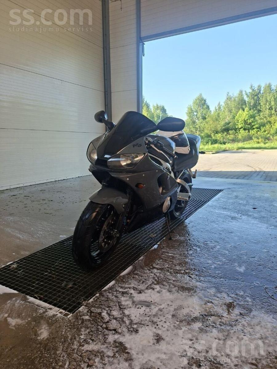 Yamaha R6 2000 in Liepaja, with an engine capacity of 0.60 L and mileage of 0 thousand km for 2300 €, photo 1 on AUTOMOTO.COM.LV