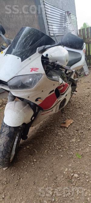 Yamaha R6 2000 in Rezekne, with an engine capacity of 0.60 L and mileage of 0 thousand km for 1100 €, photo  on AUTOMOTO.COM.LV