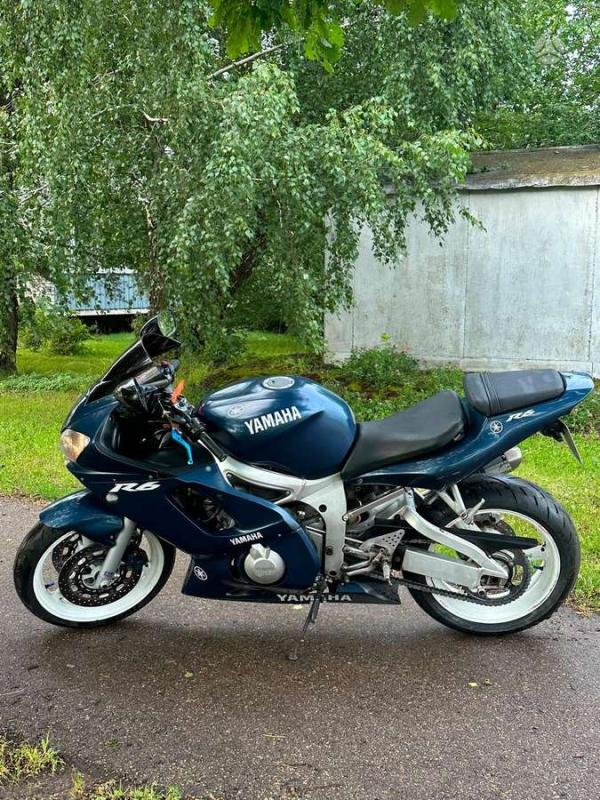 Yamaha R6 2000 in Vievis, with an engine capacity of 0.60 L and mileage of 25 thousand km for 2200 €, photo 3 on AUTOMOTO.COM.LV