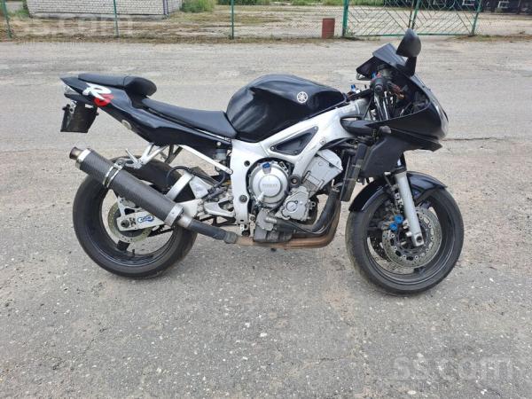Ямаха R6 2001 в Бауска, объемом двигателя 0.60 л и пробегом 0 тыс. км за 1850 €, фото 2 на AUTOMOTO.COM.LV
