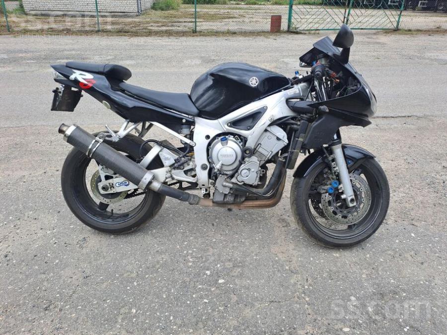 Yamaha R6 2001 in Bauska, with an engine capacity of 0.60 L and mileage of 0 thousand km for 1850 €, photo 3 on AUTOMOTO.COM.LV