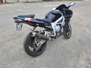 Yamaha R6 2001 in Bauska, with an engine capacity of 0.60 L and mileage of 0 thousand km for 1850 €, photo 4 on AUTOMOTO.COM.LV