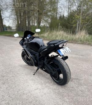 Yamaha R6 2002 Jelgava, ar dzinēja tilpumu 0.60 L un nobraukumu 0 tūkst. km par 2000 €, foto 4 vietnē AUTOMOTO.COM.LV