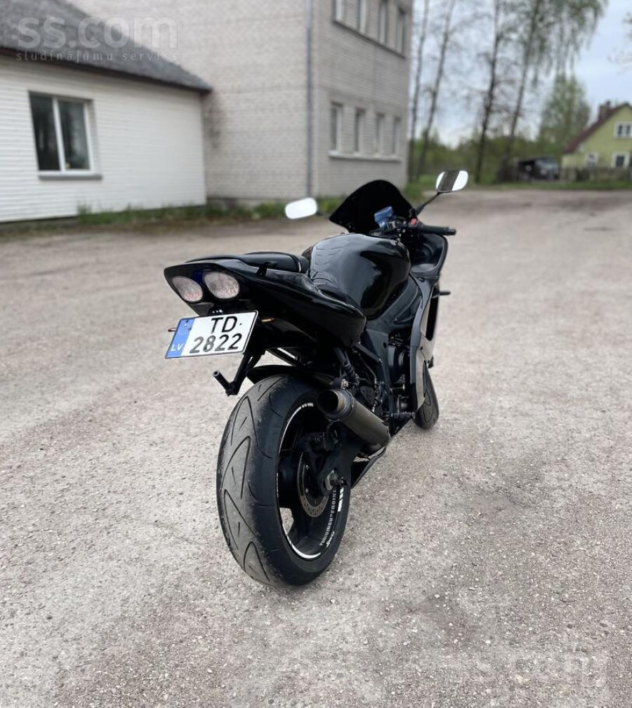 Yamaha R6 2002 Jelgava, ar dzinēja tilpumu 0.60 L un nobraukumu 0 tūkst. km par 2000 €, foto 5 vietnē AUTOMOTO.COM.LV