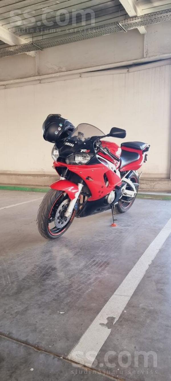 Yamaha R6 2002 in Riga, with an engine capacity of 0.60 L and mileage of 0 thousand km for 1500 €, photo 1 on AUTOMOTO.COM.LV